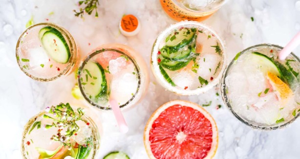 Keto and Alcohol: Will Drinking Kick You Out of Ketosis?