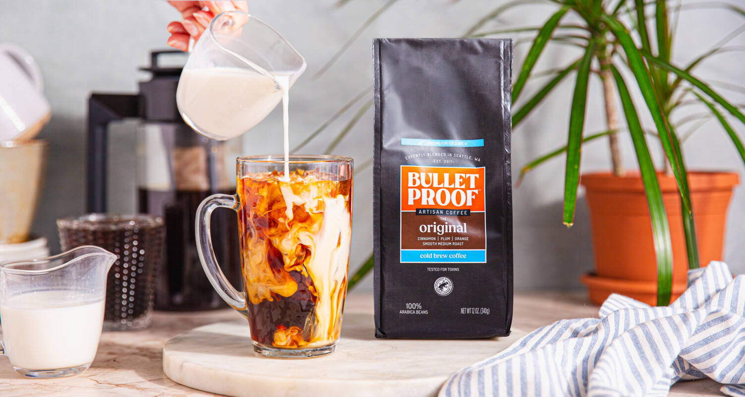 How to Make Cold Brew Coffee + Cold Brew vs Iced Coffee